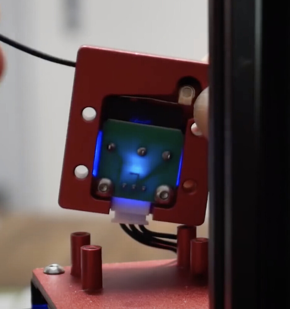 Filament Runout Sensor Light doesn't turn on - Creality CR-10s Pro / CR ...